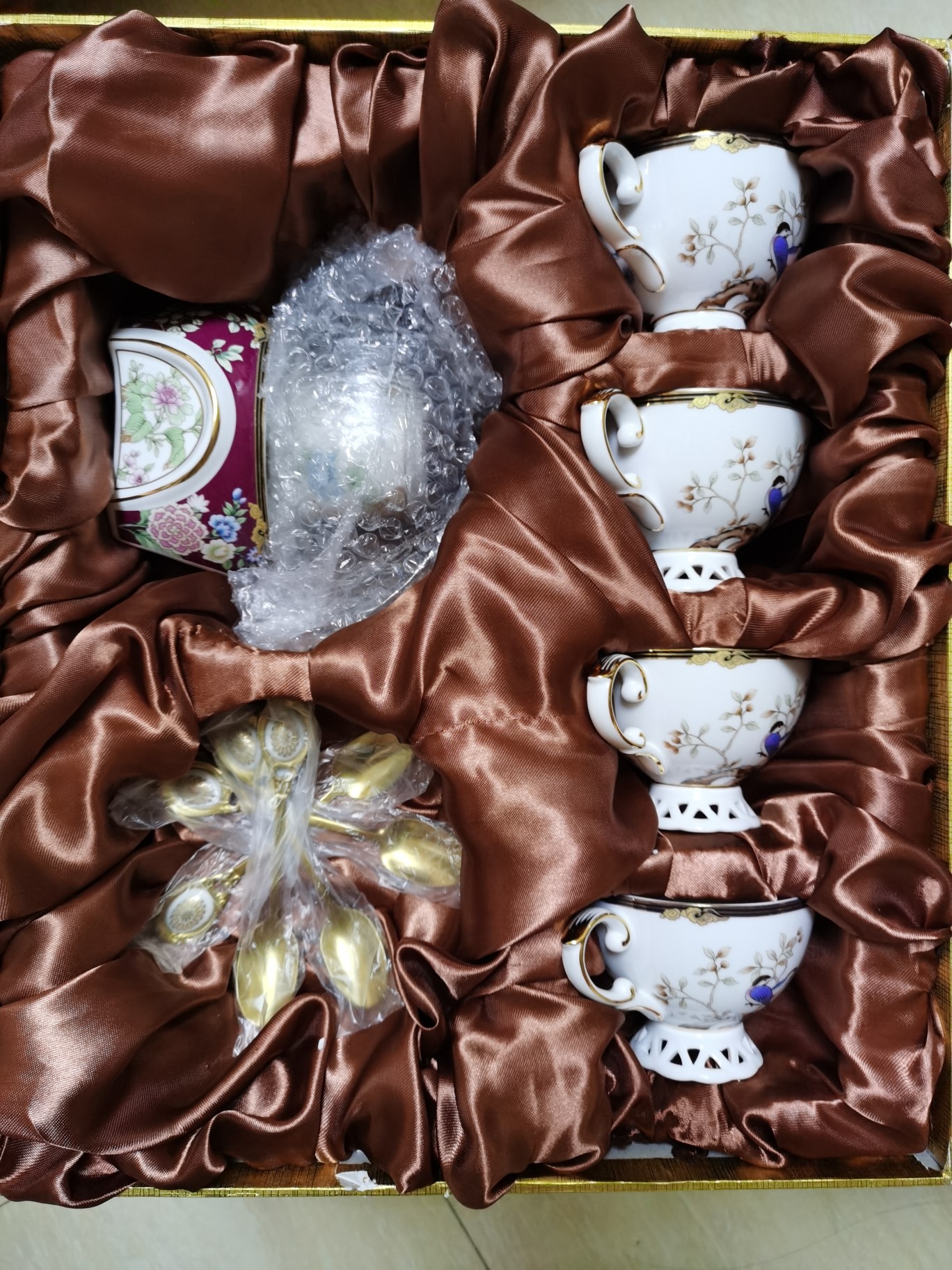 Phoenix English Tea Set Bone China with Warmer - Teasetbox.com