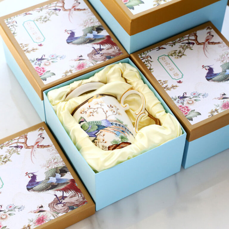 Phoenix Bone China Mug with Lid - Teasetbox.com