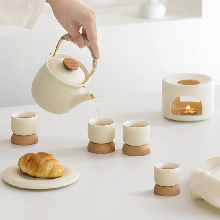 White Japanese Porcelain Tea Set with Warmer - Teasetbox.com